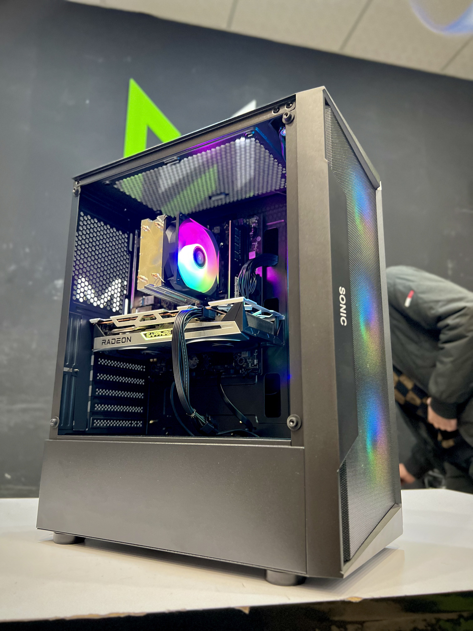 Micro Plus 5 | Ryzen 5 5600 | RX 6600XT 8GB - MicroZaib